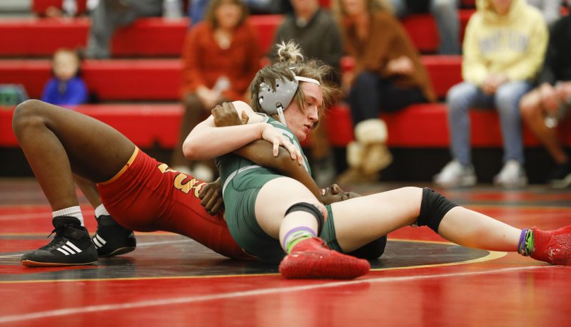 FSHS Madyson Gray enters 1st girls wrestling state tourney as favorite ...